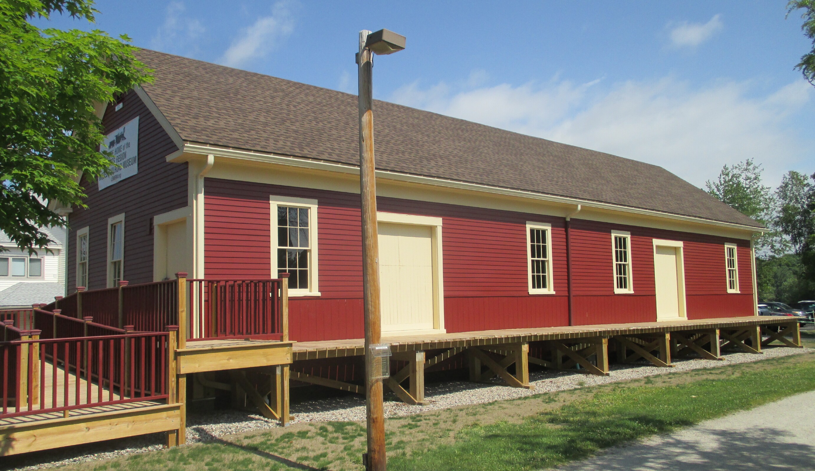 Freight House Outside Completed – Lakes Region Model Railroad Museum